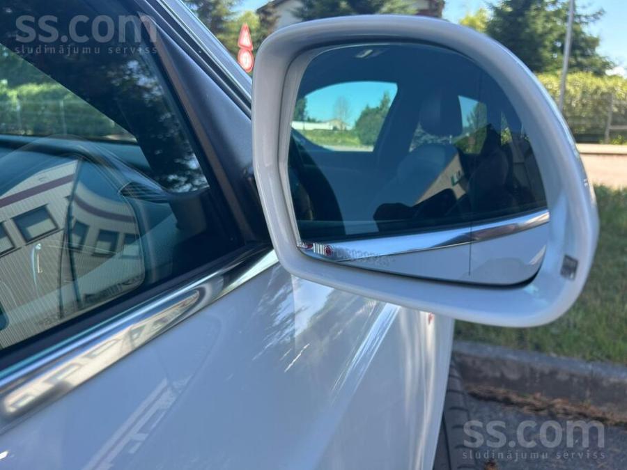 White Audi Q3 2012 in Riga, with an engine capacity of 2.00 L and mileage of 183 thousand km for 13790 €, photo 16 on AUTOMOTO.COM.LV