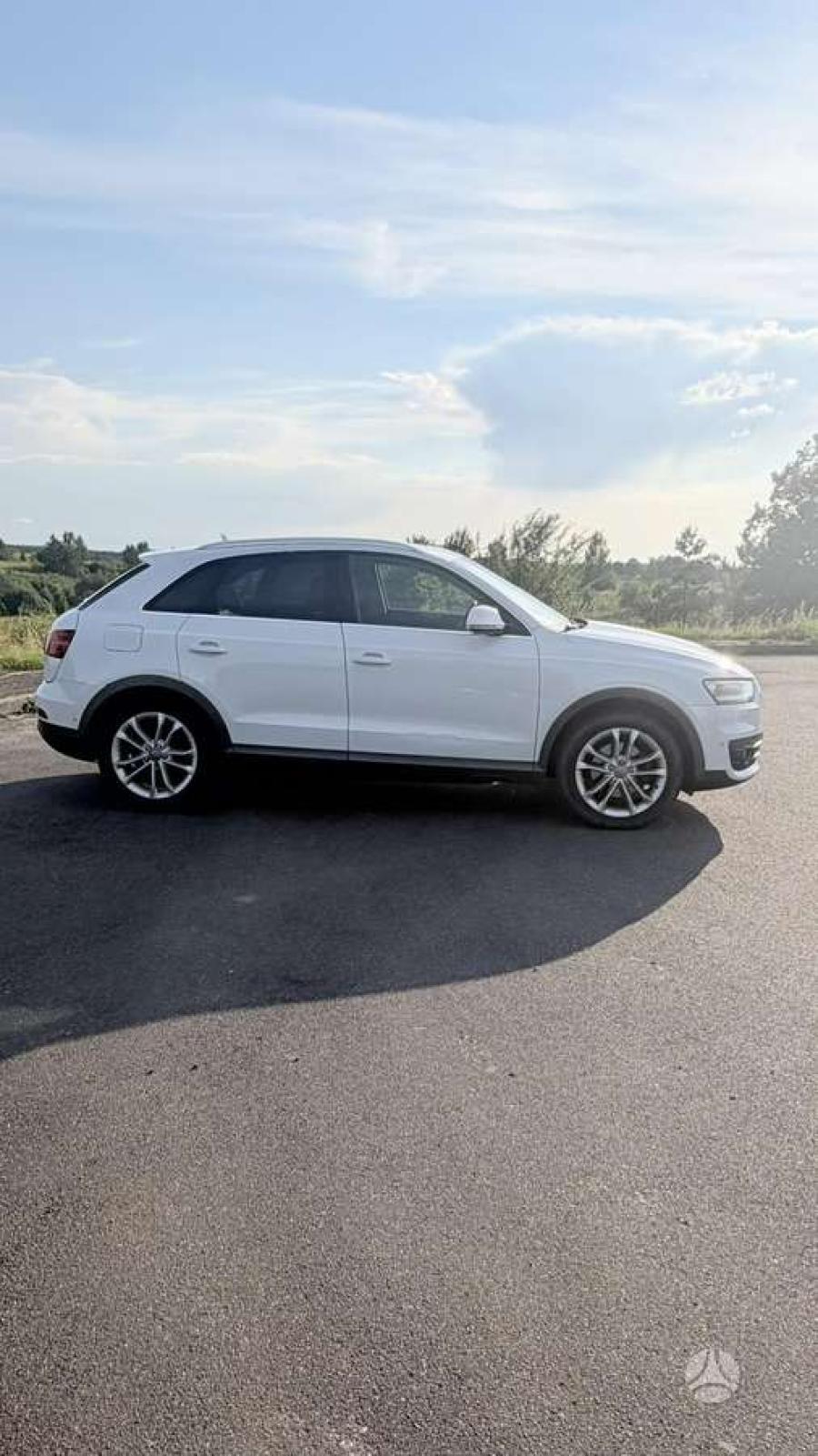 White Audi Q3 2012 in Vilnius, with an engine capacity of 1.97 L and mileage of 297 thousand km for 12000 €, photo 7 on AUTOMOTO.COM.LV