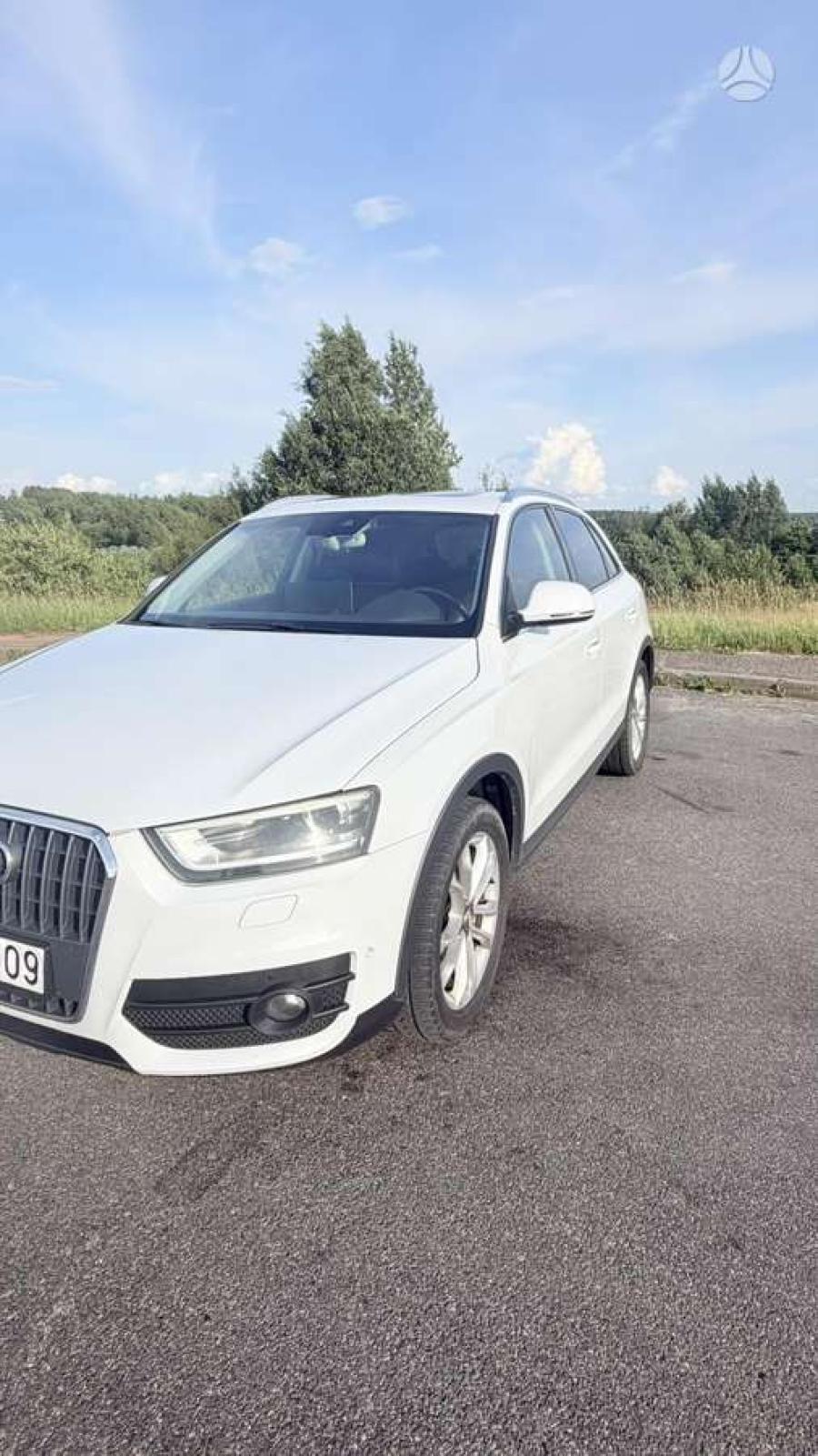 White Audi Q3 2012 in Vilnius, with an engine capacity of 1.97 L and mileage of 297 thousand km for 12000 €, photo 13 on AUTOMOTO.COM.LV