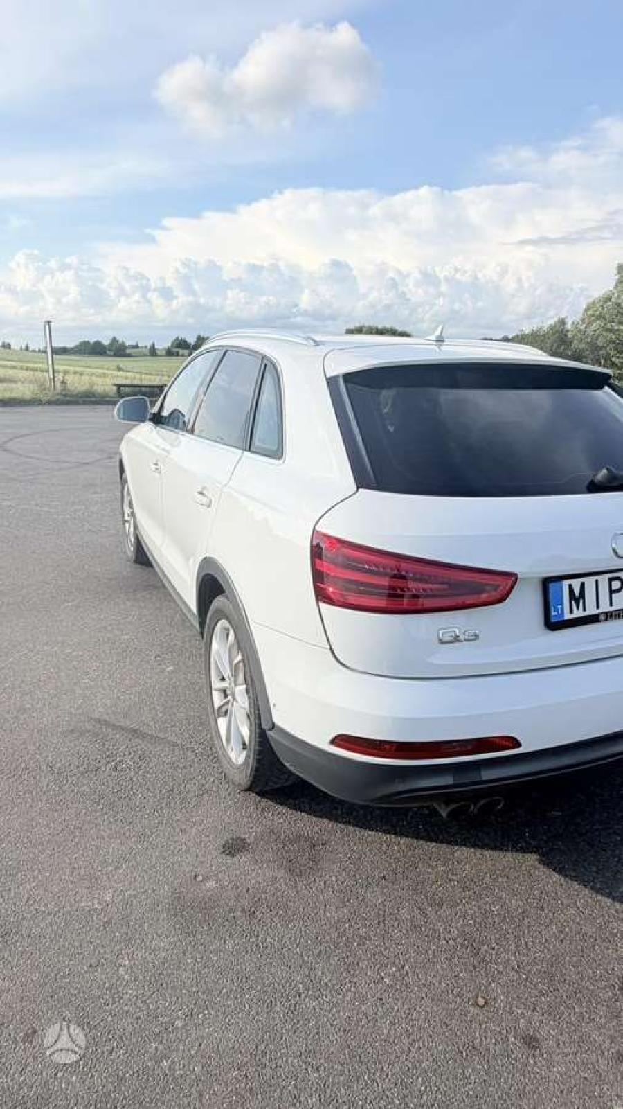 White Audi Q3 2012 in Vilnius, with an engine capacity of 1.97 L and mileage of 297 thousand km for 12000 €, photo 14 on AUTOMOTO.COM.LV