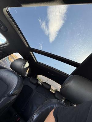 White Audi Q3 2012 in Kaunas, with an engine capacity of 1.97 L and mileage of 320 thousand km for 9900 €, photo 14 on AUTOMOTO.COM.LV