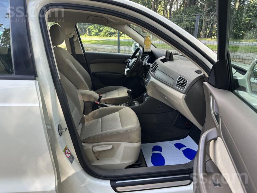 Balts Audi Q3 2013 Cēsis, ar dzinēja tilpumu 2.00 L un nobraukumu 0 tūkst. km par 9200 €, foto 10 vietnē AUTOMOTO.COM.LV