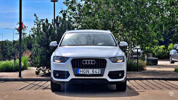 White Audi Q3 2013 in Vilnius, with an engine capacity of 1.97 L and mileage of 129 thousand km for 7990 €, photo 4 on AUTOMOTO.COM.LV