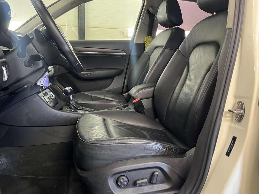 White Audi Q3 2014 in Vilnius, with an engine capacity of 1.97 L and mileage of 185 thousand km for 11979 €, photo 11 on AUTOMOTO.COM.LV