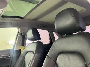 White Audi Q3 2014 in Vilnius, with an engine capacity of 1.97 L and mileage of 185 thousand km for 11979 €, photo 12 on AUTOMOTO.COM.LV