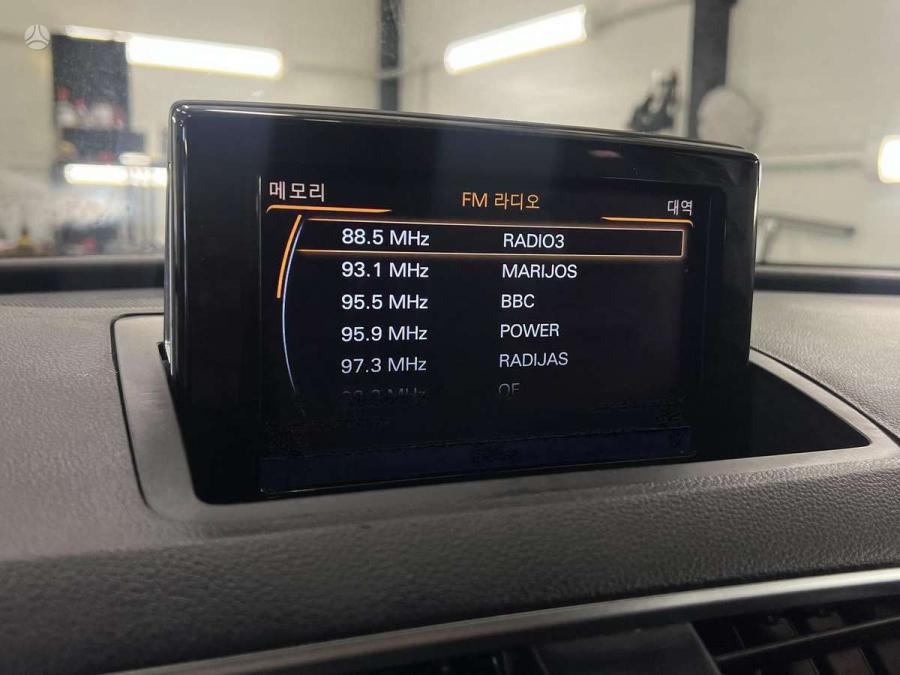 White Audi Q3 2014 in Vilnius, with an engine capacity of 1.97 L and mileage of 185 thousand km for 11979 €, photo 19 on AUTOMOTO.COM.LV