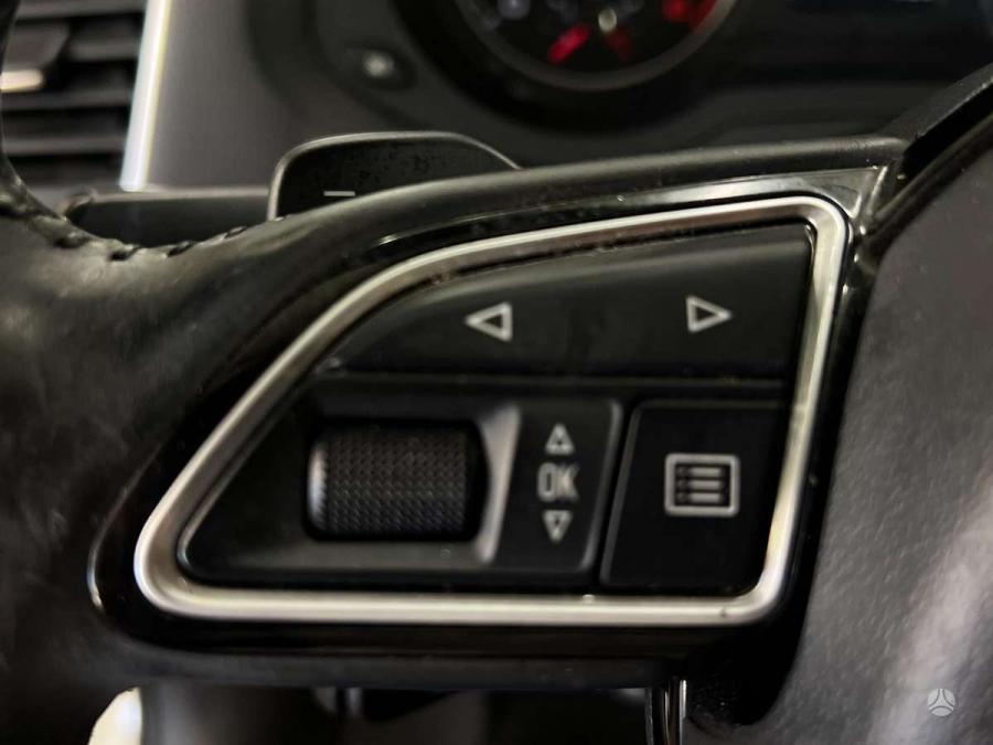 White Audi Q3 2014 in Vilnius, with an engine capacity of 1.97 L and mileage of 185 thousand km for 11979 €, photo 21 on AUTOMOTO.COM.LV