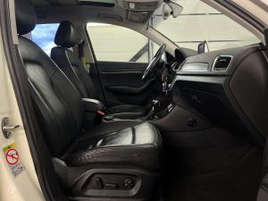 White Audi Q3 2014 in Vilnius, with an engine capacity of 1.97 L and mileage of 185 thousand km for 11979 €, photo 29 on AUTOMOTO.COM.LV