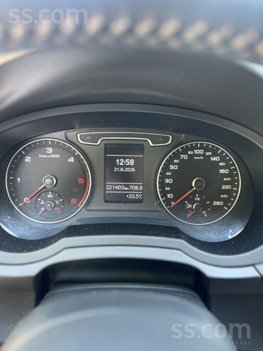 Balts Audi Q3 2014 Aizkraukle, ar dzinēja tilpumu 2.00 L un nobraukumu 221 tūkst. km par 10870 €, foto 13 vietnē AUTOMOTO.COM.LV