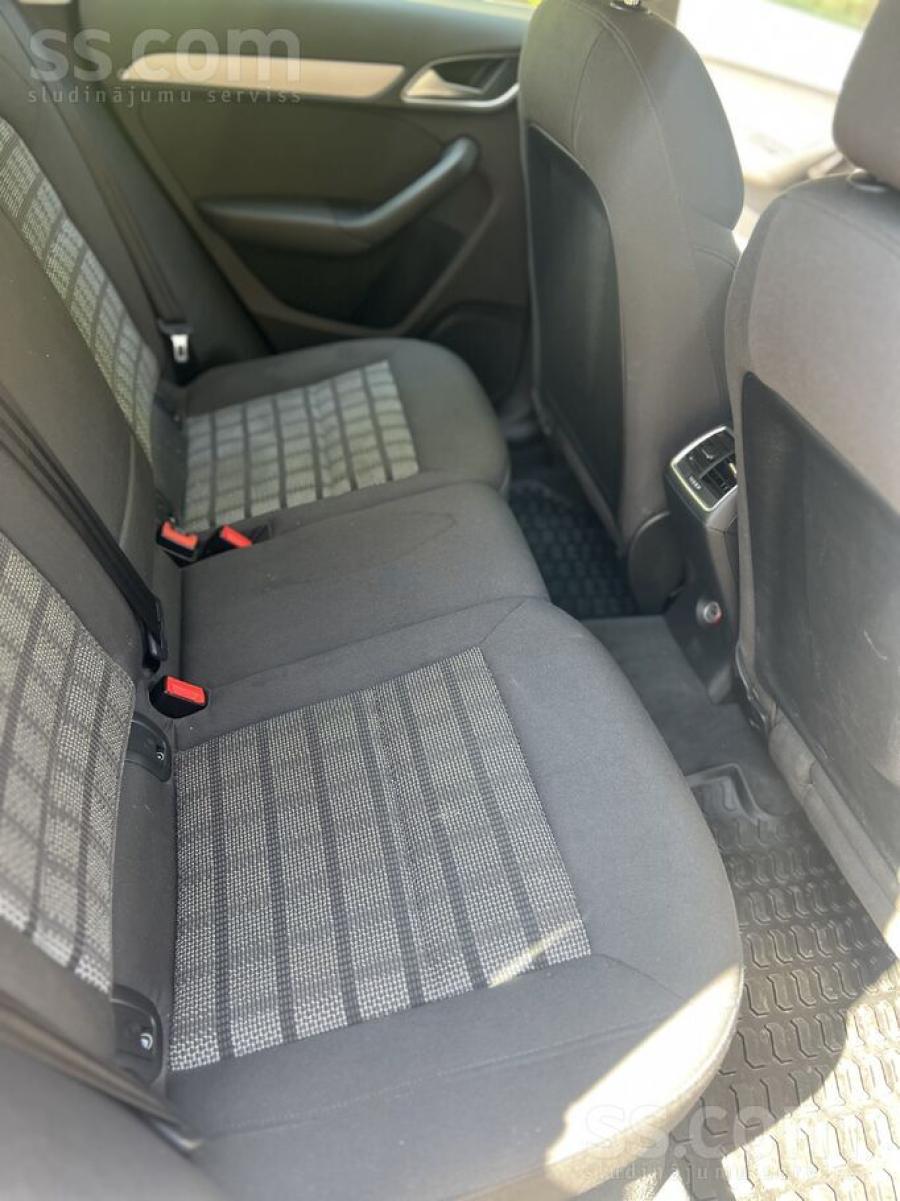 Balts Audi Q3 2014 Aizkraukle, ar dzinēja tilpumu 2.00 L un nobraukumu 221 tūkst. km par 10870 €, foto 15 vietnē AUTOMOTO.COM.LV