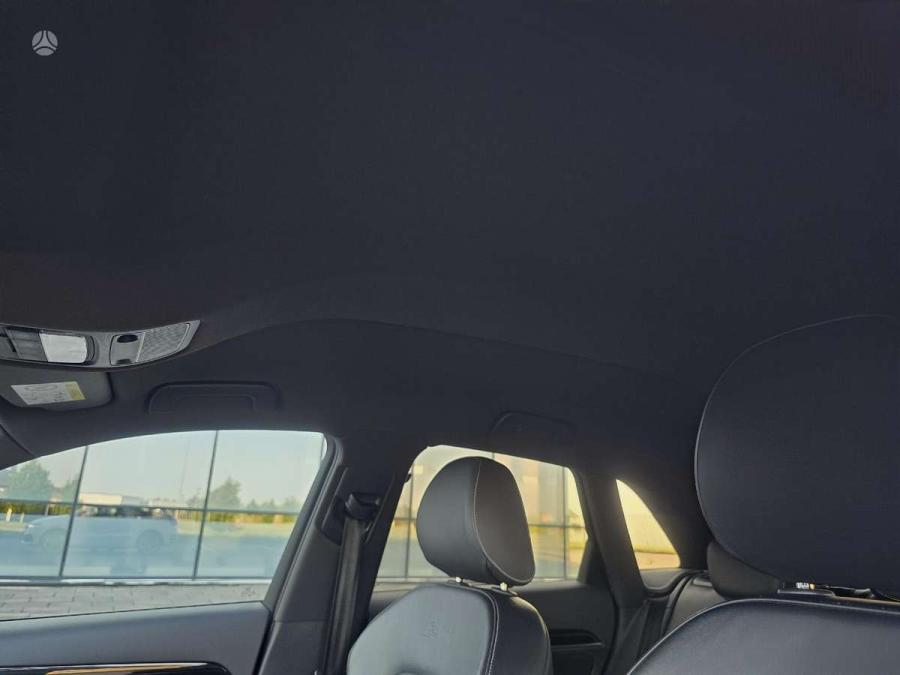 White Audi Q3 2015 in Panevezys, with an engine capacity of 1.97 L and mileage of 196 thousand km for 13250 €, photo 21 on AUTOMOTO.COM.LV