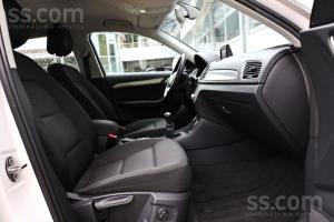 White Audi Q3 2015 in Riga, with an engine capacity of 2.00 L and mileage of 295 thousand km for 9995 €, photo 14 on AUTOMOTO.COM.LV
