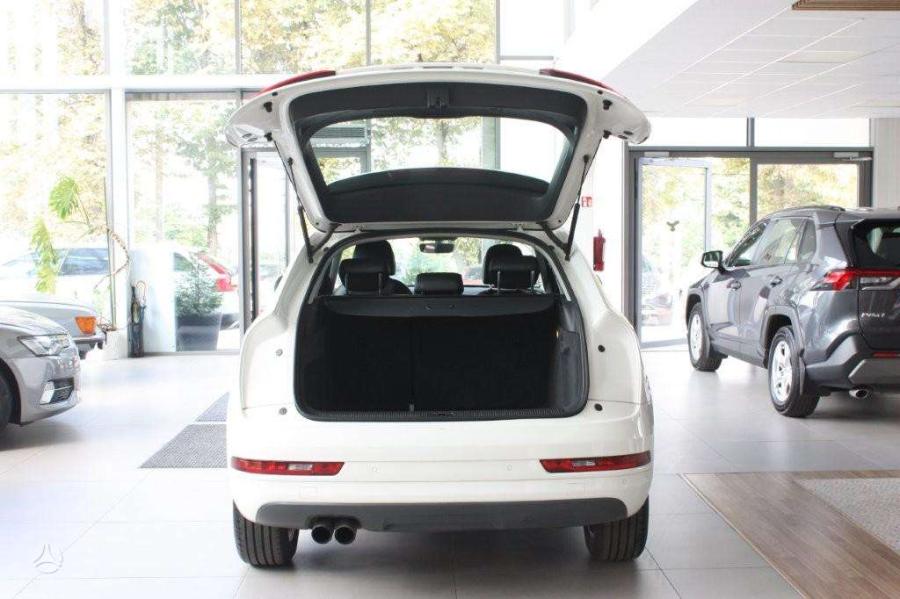 White Audi Q3 2015 in Vilnius, with an engine capacity of 1.40 L and mileage of 189 thousand km for 12500 €, photo 20 on AUTOMOTO.COM.LV