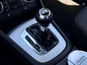 White Audi Q3 2016 in Panevezys, with an engine capacity of 1.97 L and mileage of 262 thousand km for 11300 €, photo 14 on AUTOMOTO.COM.LV