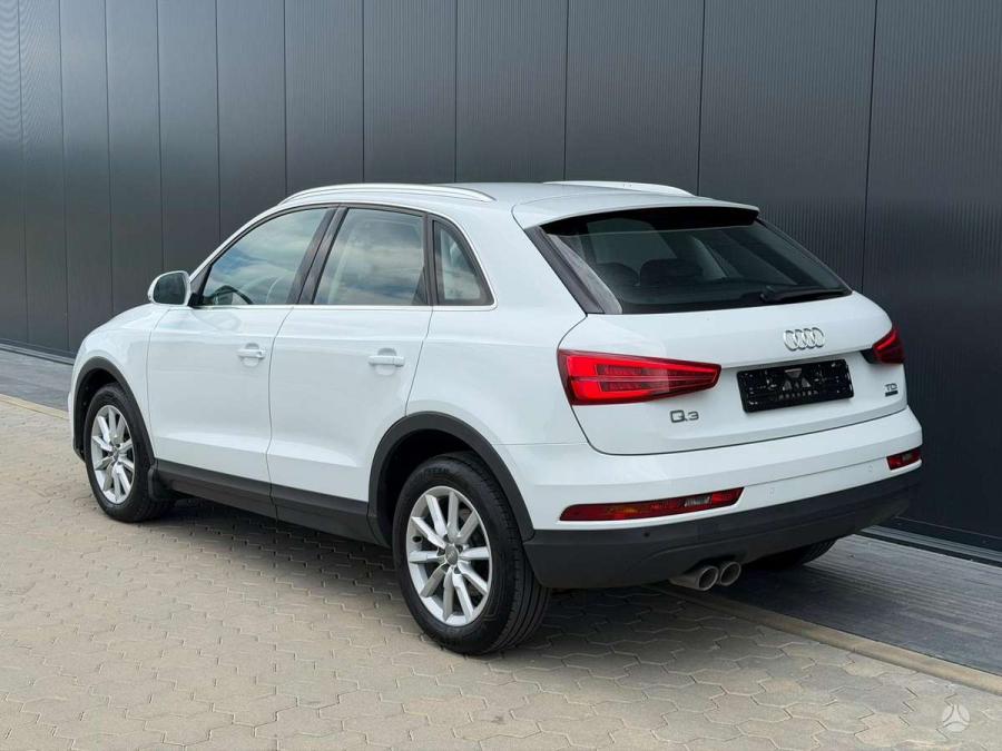 White Audi Q3 2016 in Vilnius, with an engine capacity of 1.97 L and mileage of 258 thousand km for 13600 €, photo 5 on AUTOMOTO.COM.LV