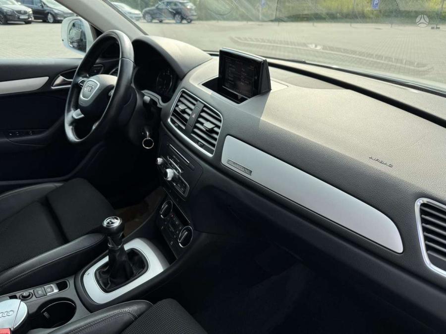 Balts Audi Q3 2016 Telšiai, ar dzinēja tilpumu 1.97 L un nobraukumu 240 tūkst. km par 10999 €, foto 26 vietnē AUTOMOTO.COM.LV