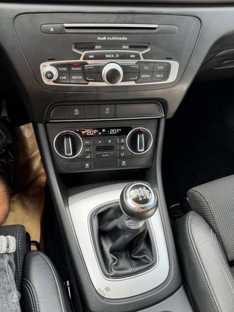Balts Audi Q3 2016 Telšiai, ar dzinēja tilpumu 1.97 L un nobraukumu 240 tūkst. km par 10999 €, foto 29 vietnē AUTOMOTO.COM.LV
