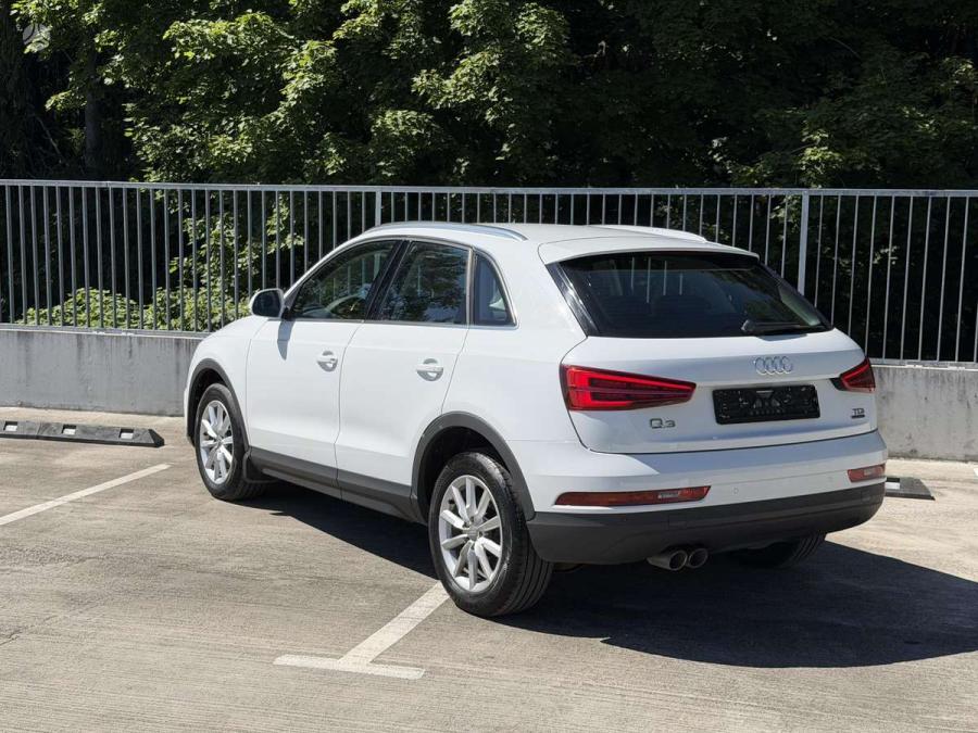 White Audi Q3 2016 in Vilnius, with an engine capacity of 1.97 L and mileage of 259 thousand km for 12900 €, photo 13 on AUTOMOTO.COM.LV