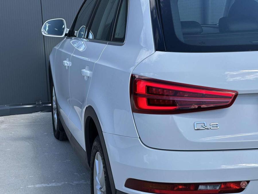 White Audi Q3 2016 in Vilnius, with an engine capacity of 1.97 L and mileage of 259 thousand km for 12900 €, photo 35 on AUTOMOTO.COM.LV