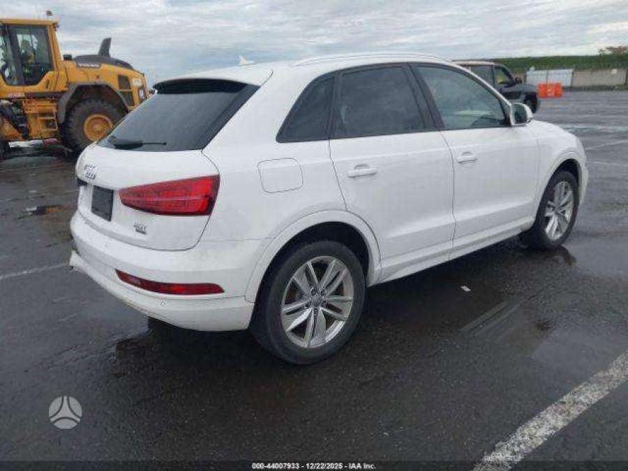 White Audi Q3 2017 in Klaipeda, with an engine capacity of 1.98 L and mileage of 88 thousand km for 6150 €, photo 4 on AUTOMOTO.COM.LV