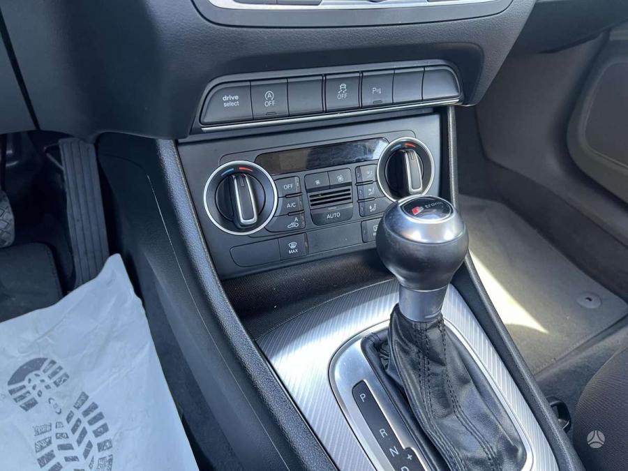White Audi Q3 2017 in Kaunas, with an engine capacity of 1.40 L and mileage of 107 thousand km for 14300 €, photo 17 on AUTOMOTO.COM.LV