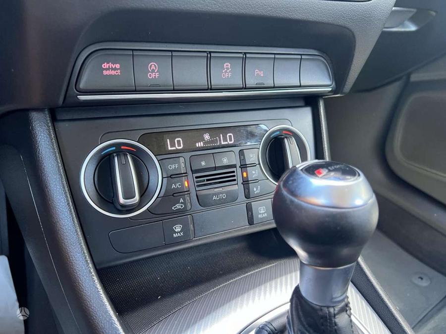 Balts Audi Q3 2017 Kauņa, ar dzinēja tilpumu 1.40 L un nobraukumu 107 tūkst. km par 13850 €, foto 16 vietnē AUTOMOTO.COM.LV