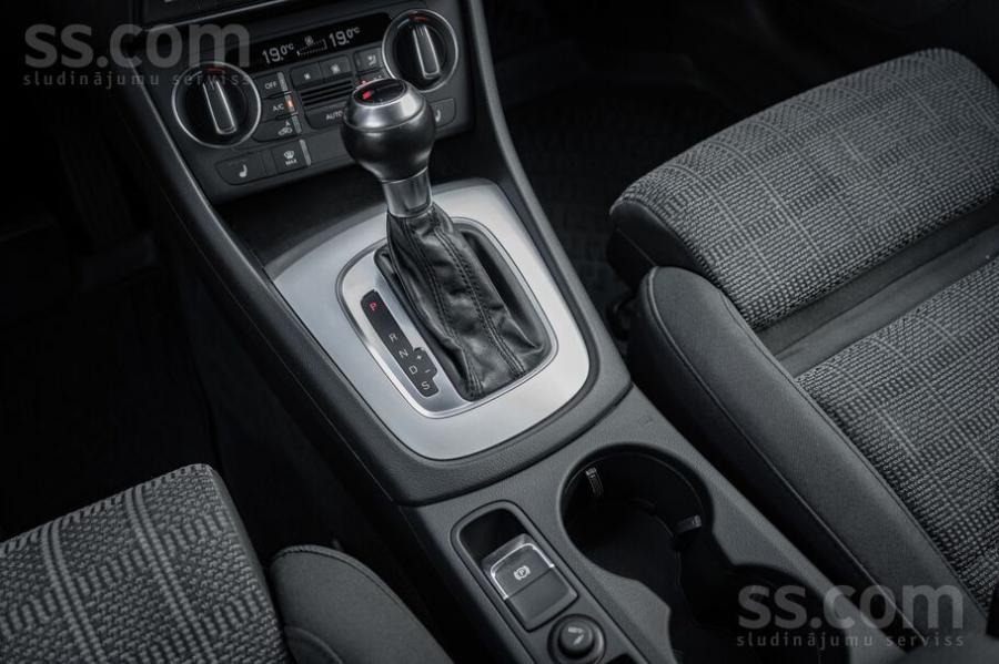 Balts Audi Q3 2017 Rīga, ar dzinēja tilpumu 2.00 L un nobraukumu 146 tūkst. km par 15950 €, foto 24 vietnē AUTOMOTO.COM.LV