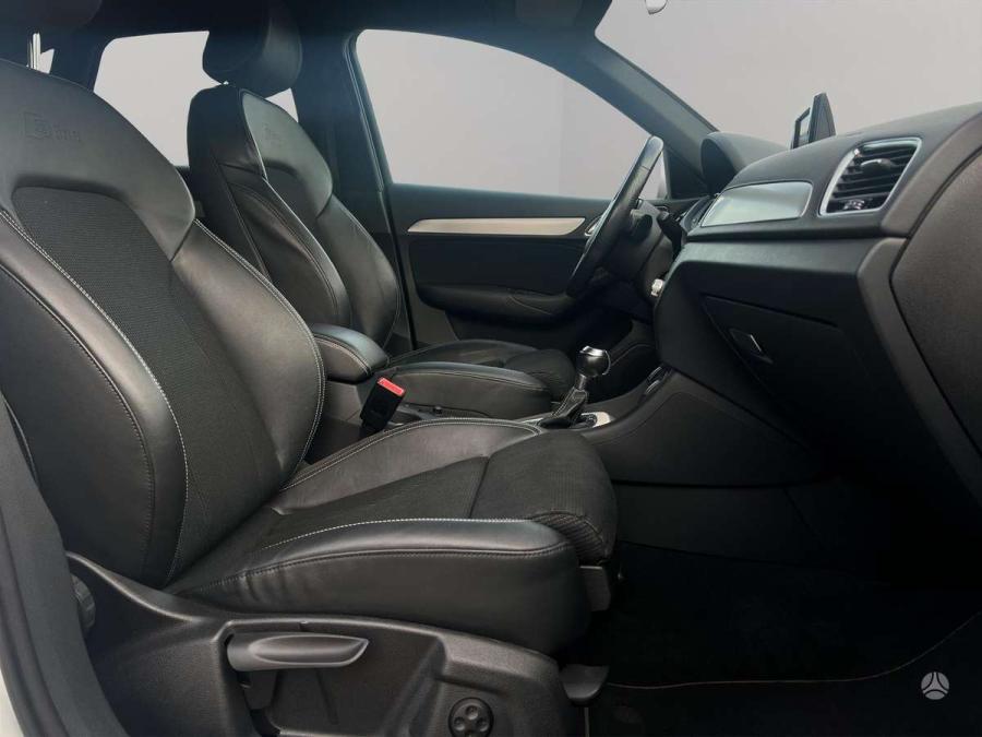 White Audi Q3 2018 in Kaunas, with an engine capacity of 2.00 L and mileage of 195 thousand km for 14499 €, photo 9 on AUTOMOTO.COM.LV