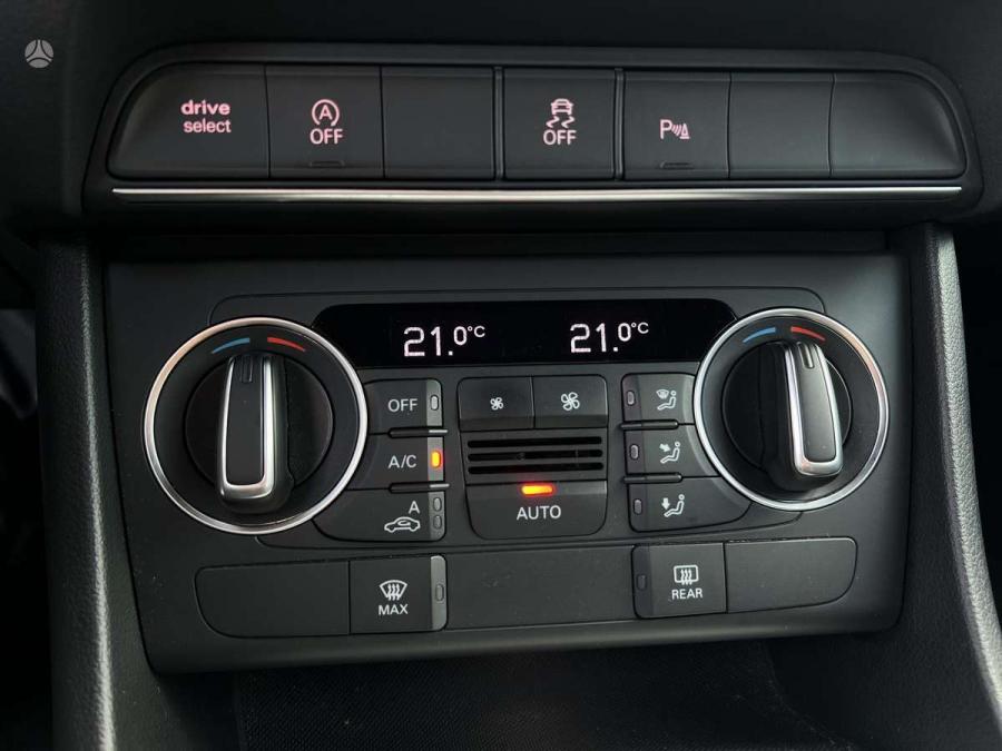White Audi Q3 2018 in Kaunas, with an engine capacity of 2.00 L and mileage of 195 thousand km for 14499 €, photo 25 on AUTOMOTO.COM.LV