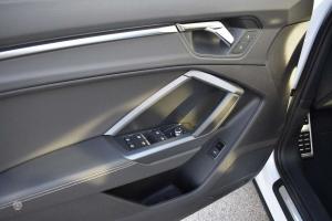 White Audi Q3 2019 in Taurage, with an engine capacity of 1.97 L and mileage of 190 thousand km for 19500 €, photo 12 on AUTOMOTO.COM.LV