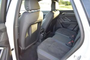 White Audi Q3 2019 in Taurage, with an engine capacity of 1.97 L and mileage of 190 thousand km for 19500 €, photo 14 on AUTOMOTO.COM.LV