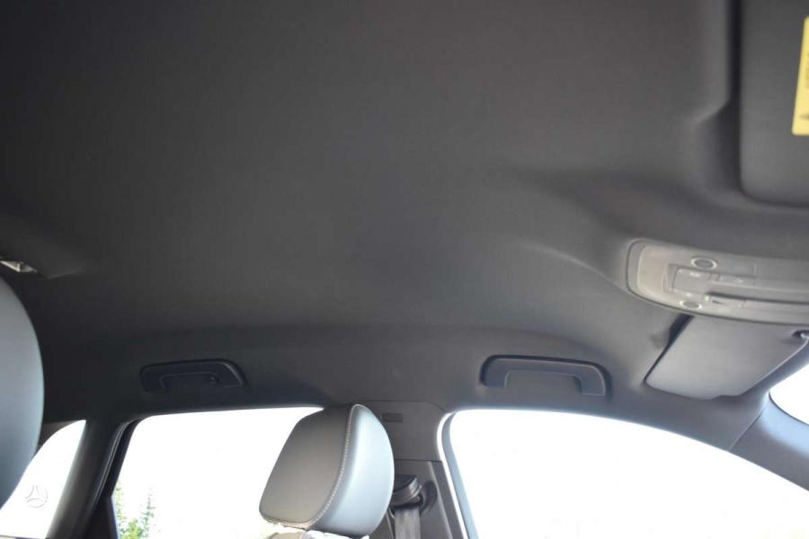 White Audi Q3 2019 in Taurage, with an engine capacity of 1.97 L and mileage of 190 thousand km for 19500 €, photo 16 on AUTOMOTO.COM.LV