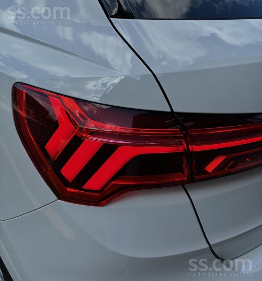 White Audi Q3 2019 in Riga, with an engine capacity of 2.00 L and mileage of 200 thousand km for 21800 €, photo 9 on AUTOMOTO.COM.LV
