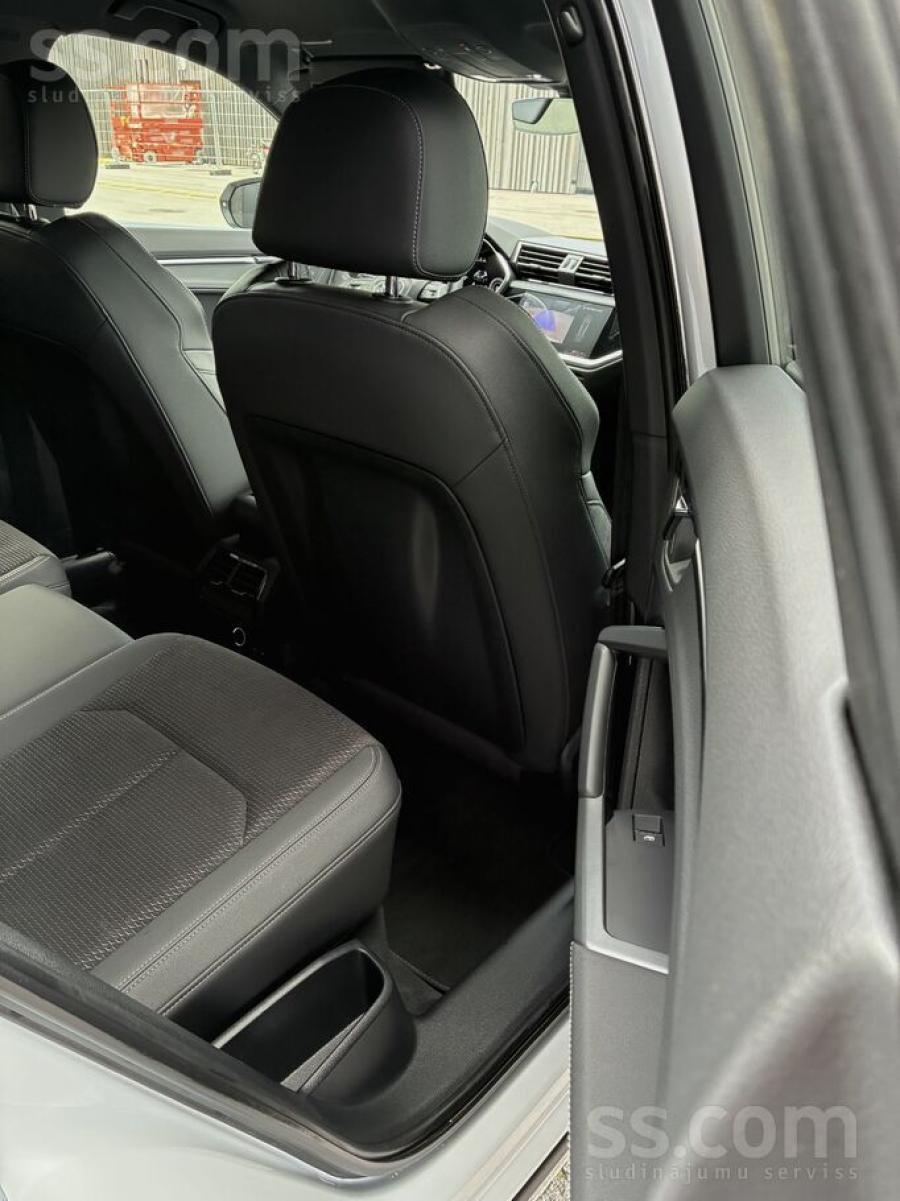 White Audi Q3 2019 in Riga, with an engine capacity of 2.00 L and mileage of 200 thousand km for 21800 €, photo 16 on AUTOMOTO.COM.LV
