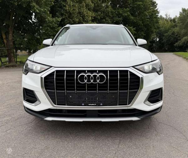 White Audi Q3 2019 in Siauliai, with an engine capacity of 1.97 L and mileage of 183 thousand km for 17200 €, photo 2 on AUTOMOTO.COM.LV