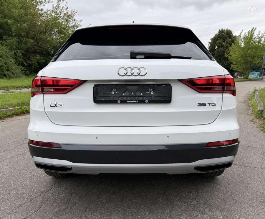White Audi Q3 2019 in Siauliai, with an engine capacity of 1.97 L and mileage of 183 thousand km for 17200 €, photo 6 on AUTOMOTO.COM.LV