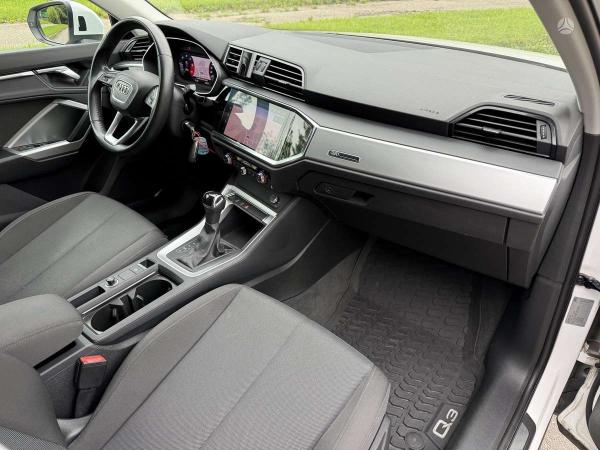 White Audi Q3 2019 in Siauliai, with an engine capacity of 1.97 L and mileage of 183 thousand km for 17200 €, photo 7 on AUTOMOTO.COM.LV