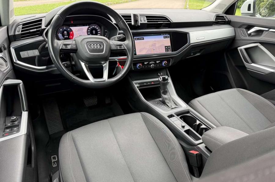 White Audi Q3 2019 in Siauliai, with an engine capacity of 1.97 L and mileage of 183 thousand km for 17200 €, photo 9 on AUTOMOTO.COM.LV
