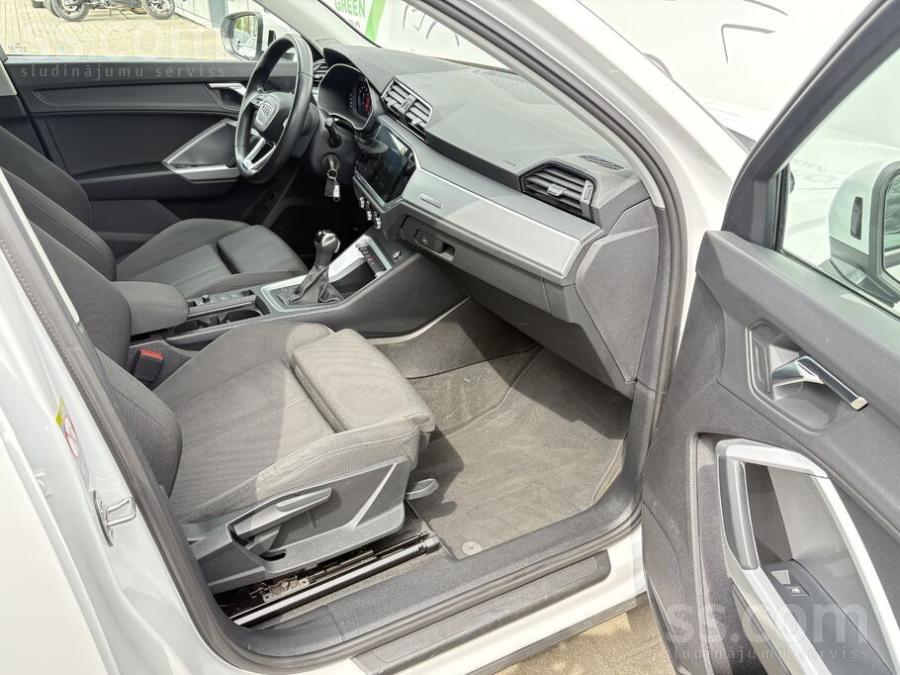Balts Audi Q3 2020 Rīga, ar dzinēja tilpumu 1.50 L un nobraukumu 96 tūkst. km par 21500 €, foto 14 vietnē AUTOMOTO.COM.LV