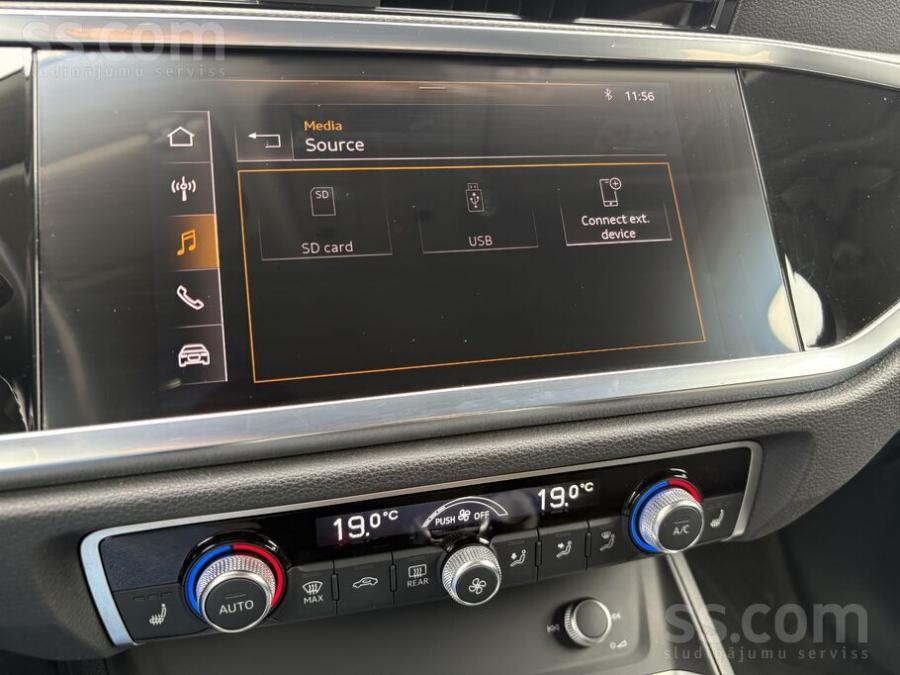 Balts Audi Q3 2020 Rīga, ar dzinēja tilpumu 1.50 L un nobraukumu 96 tūkst. km par 21500 €, foto 29 vietnē AUTOMOTO.COM.LV