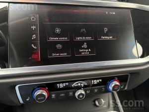 Balts Audi Q3 2020 Rīga, ar dzinēja tilpumu 1.50 L un nobraukumu 96 tūkst. km par 21500 €, foto 33 vietnē AUTOMOTO.COM.LV