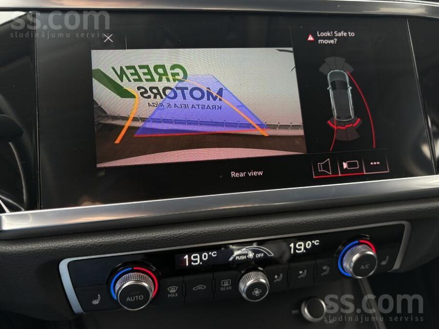 Balts Audi Q3 2020 Rīga, ar dzinēja tilpumu 1.50 L un nobraukumu 96 tūkst. km par 21500 €, foto 34 vietnē AUTOMOTO.COM.LV