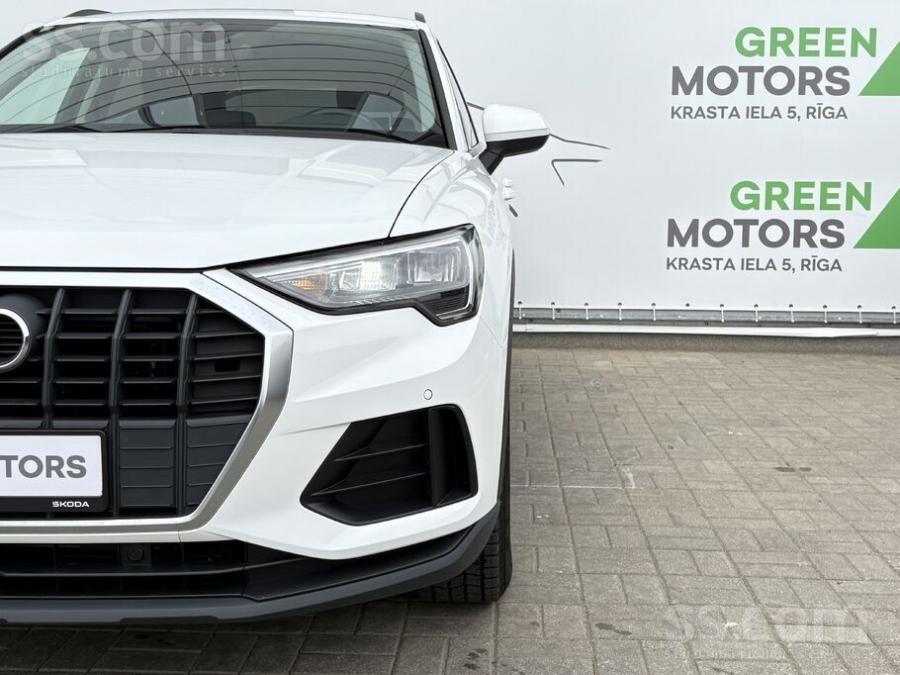 Balts Audi Q3 2020 Rīga, ar dzinēja tilpumu 1.50 L un nobraukumu 96 tūkst. km par 21500 €, foto 35 vietnē AUTOMOTO.COM.LV