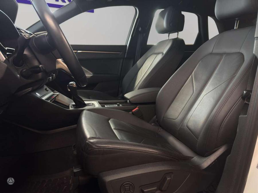 Balts Audi Q3 2020 Kauņa, ar dzinēja tilpumu 2.00 L un nobraukumu 99 tūkst. km par 19999 €, foto 15 vietnē AUTOMOTO.COM.LV