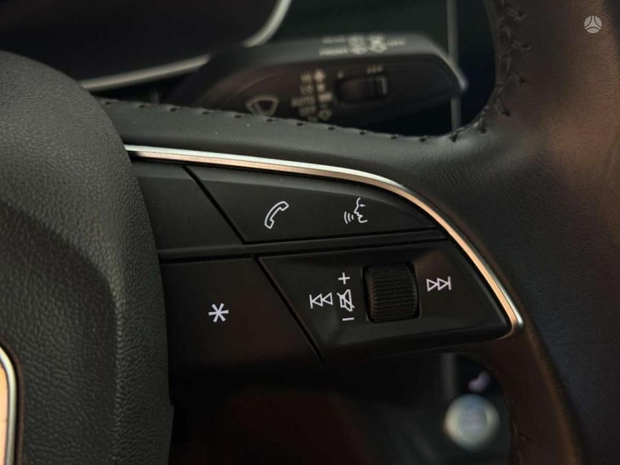 Balts Audi Q3 2020 Kauņa, ar dzinēja tilpumu 2.00 L un nobraukumu 99 tūkst. km par 19999 €, foto 20 vietnē AUTOMOTO.COM.LV