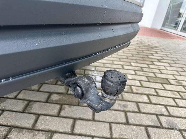 Audi Q3 2020 in Siauliai on AUTOMOTO.COM.LV White Audi Q3 2020 in Siauliai, with an engine capacity of 1.50 L and mileage of 90 thousand km for 19400 β¬, photo 10 on AUTOMOTO.COM.LV