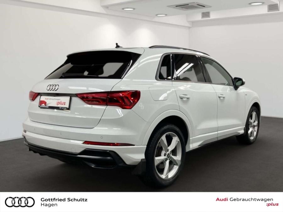 Balts Audi Q3 2021 Kauņa, ar dzinēja tilpumu 1.40 L un nobraukumu 67 tūkst. km par 30074 €, foto 4 vietnē AUTOMOTO.COM.LV