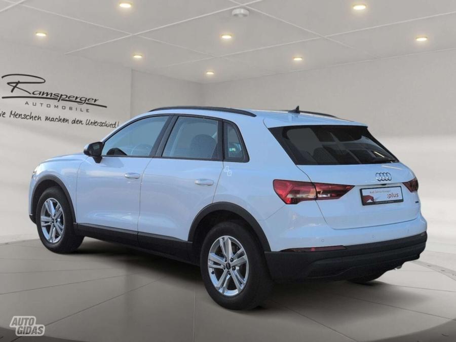 White Audi Q3 2021 in Kaunas, with an engine capacity of 2.00 L and mileage of 63 thousand km for 33092 €, photo 4 on AUTOMOTO.COM.LV