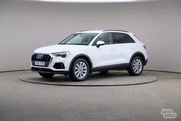 Balts Audi Q3 2021 Kauņa, ar dzinēja tilpumu 0.00 L un nobraukumu 24 tūkst. km par 28236 €, foto 1 vietnē AUTOMOTO.COM.LV