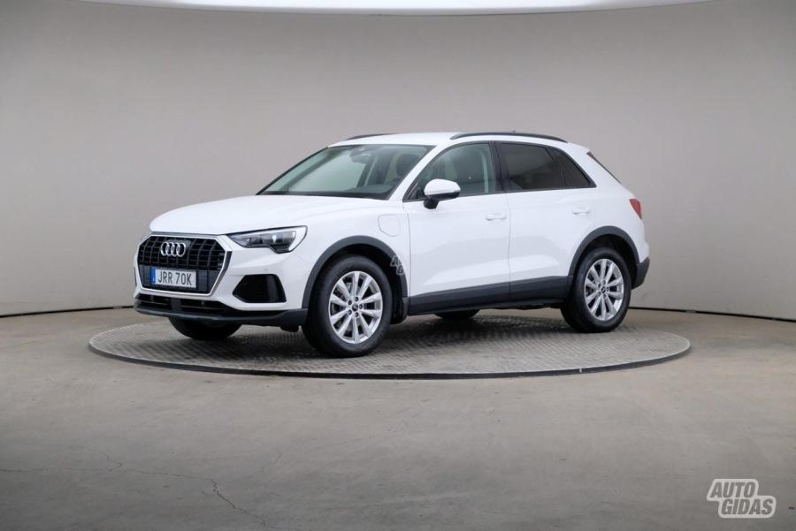 White Audi Q3 2021 in Kaunas, with an engine capacity of 0.00 L and mileage of 24 thousand km for 28236 €, photo 1 on AUTOMOTO.COM.LV